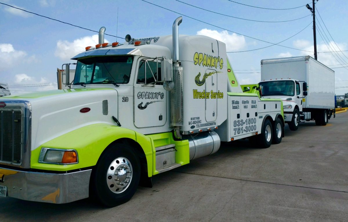 Heavy Duty Towing Services Beaumont, Texas | Spankys Wrecker Service